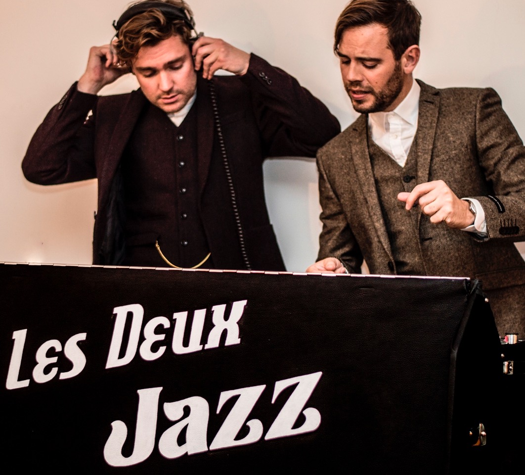Vinyl DJ jazz duo - L.A. DJs